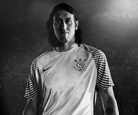 Nova camisa de Cássio, do Corinthians, revela modelo de goleiro da Nike ...