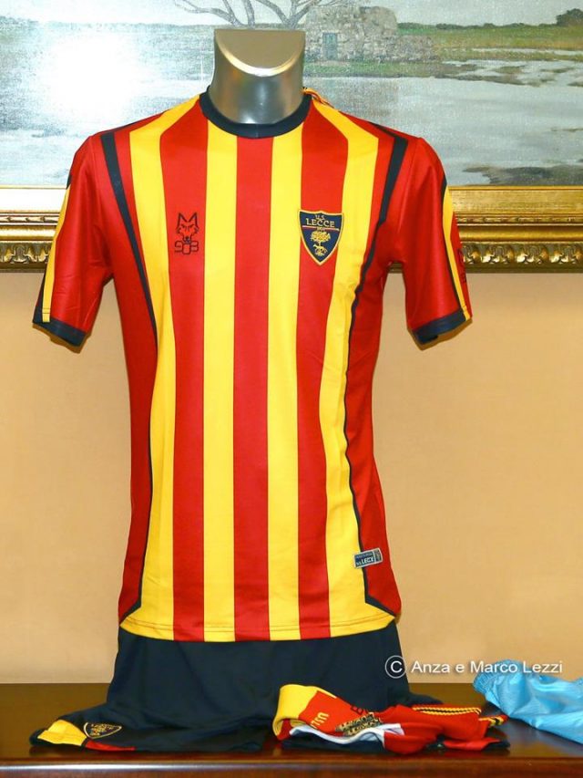 Novas camisas da US Lecce 2018-2019 M908 | Mantos do Futebol